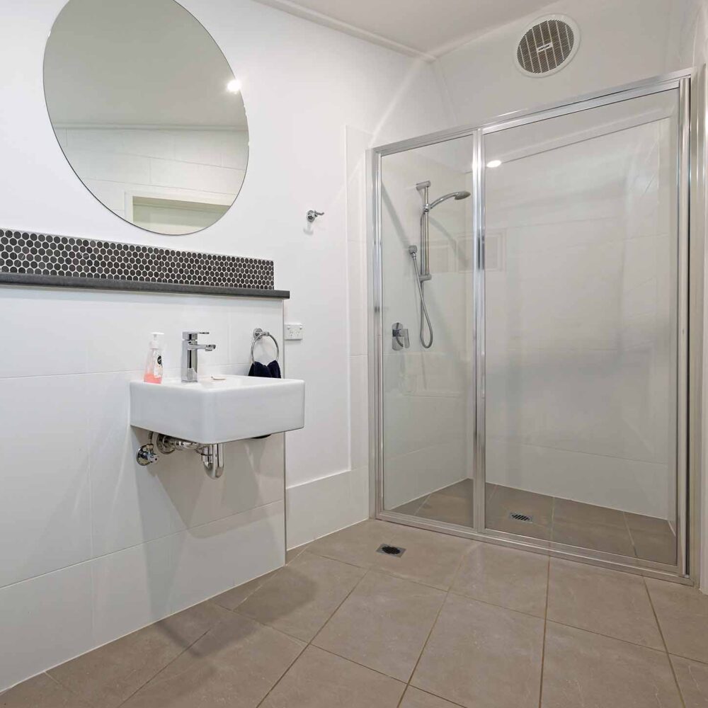 Roundhouses & Lodges, Kindilan - PGL Australia